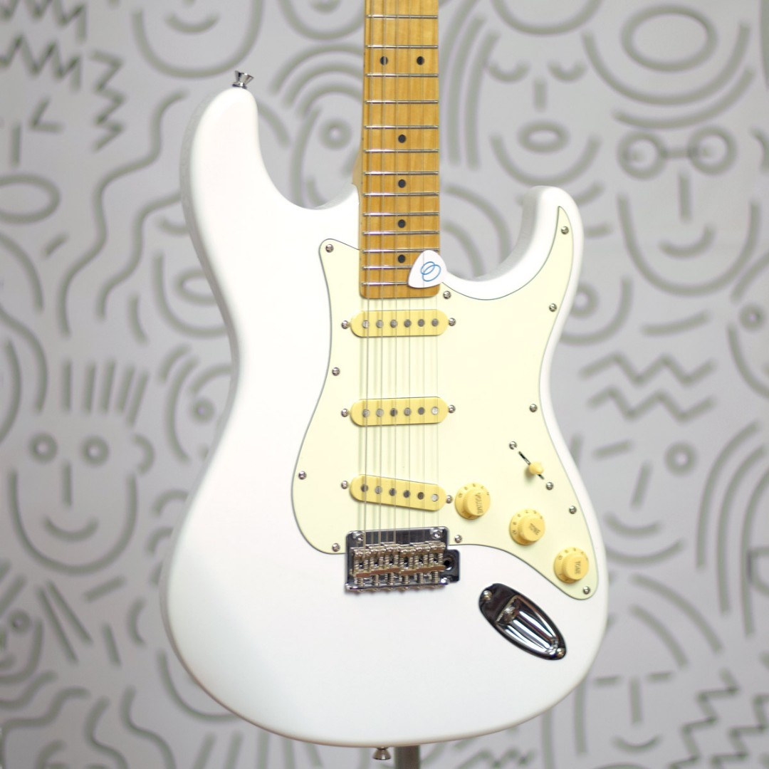 Guitarra Tagima T635 Classic White Escala Clara :: Groover