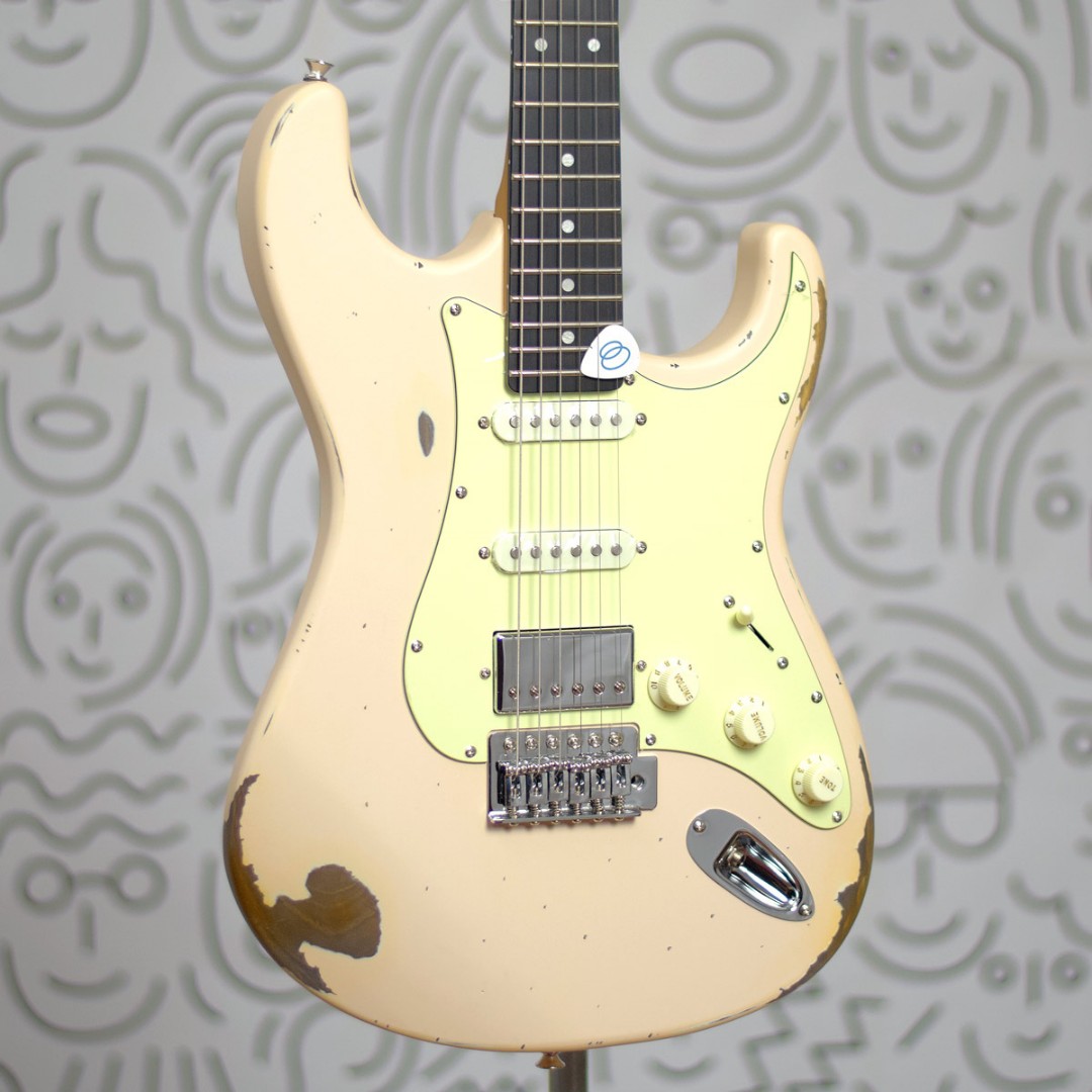 Guitarra Tagima TGA-580 Strato Shell Pink Relic HSS :: Groover